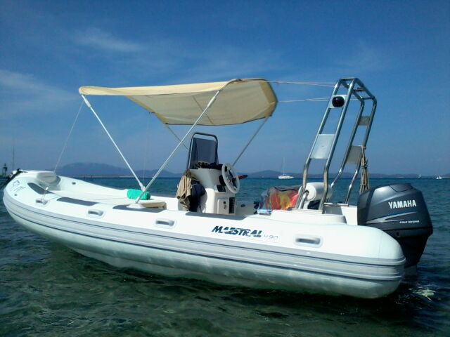 Rent a boat - Pero motori - Crosun.net Ordering System